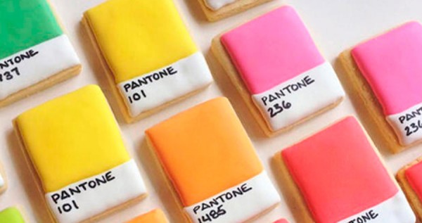 B'com | Les couleurs Pantone sur des biscuits